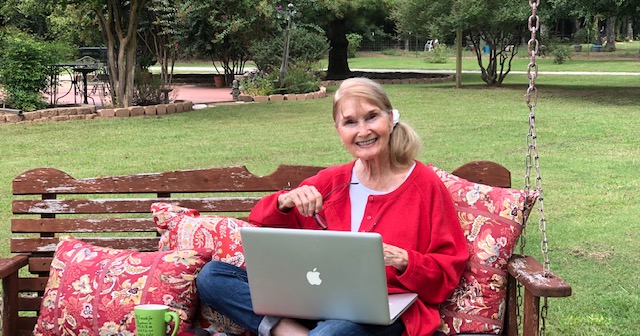 Mary's Moments | "Reading, writing, painting, and thinking out loud."